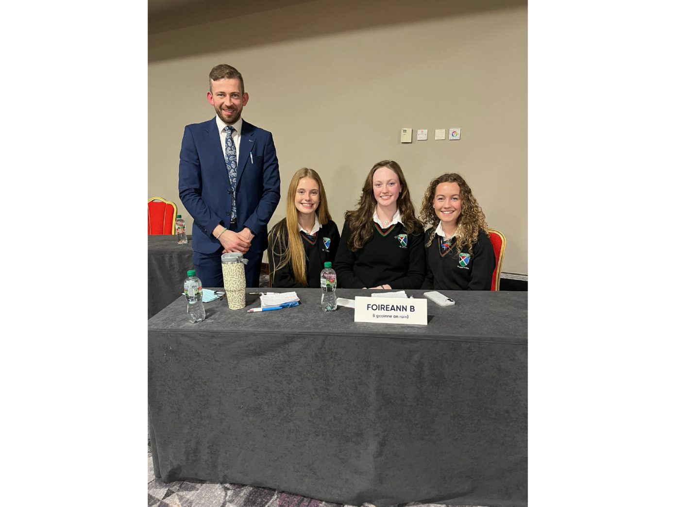 Bua Stairiúil do Ghaelcholáiste Luimnigh i gComórtas Díospóireachta Uí ...